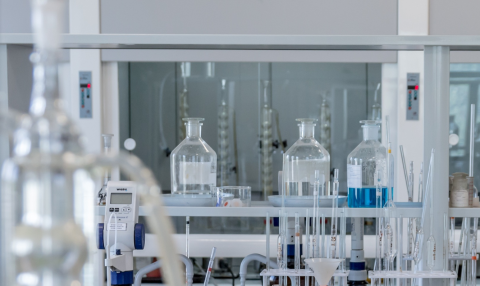 Laboratory Analysis | Markets | Saint-Gobain ICS